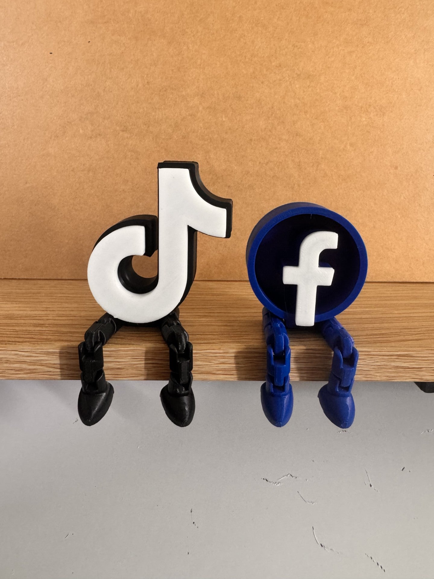 3D DESK BUDDIES | Allyz customs & giftwares